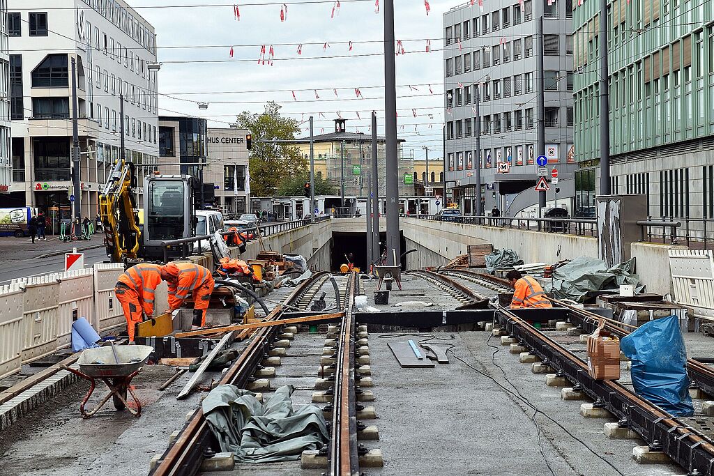 Hauptbahnhof: 1.150 Meter Gleise im gesamten Tunnel verlegt
